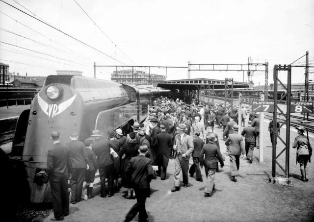 On the Tracks: Spirit of Progress – Old Treasury Building