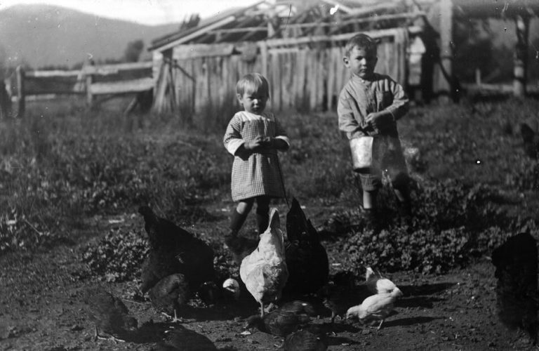 Children at work – Old Treasury Building